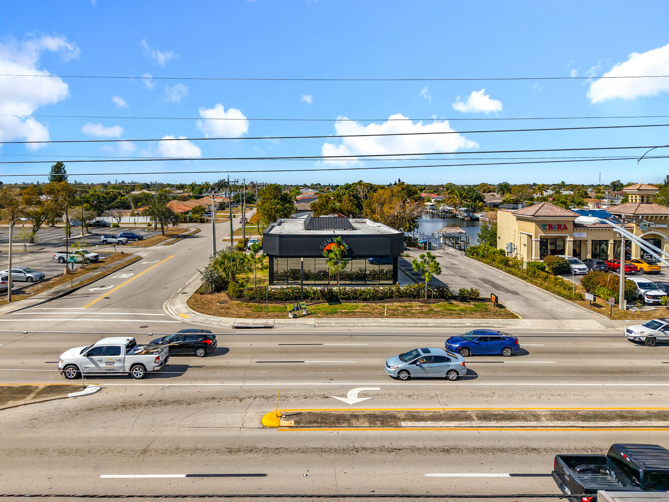 1619 Del Prado Blvd S