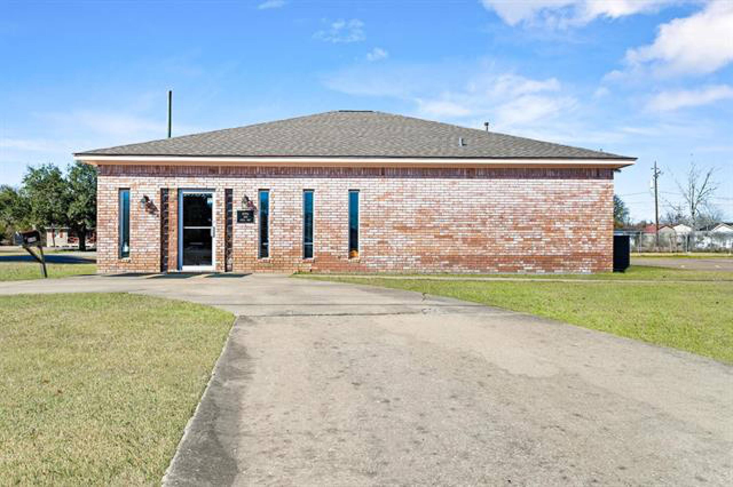 3690 S 11th St, Beaumont, TX 77705 | Crexi.com