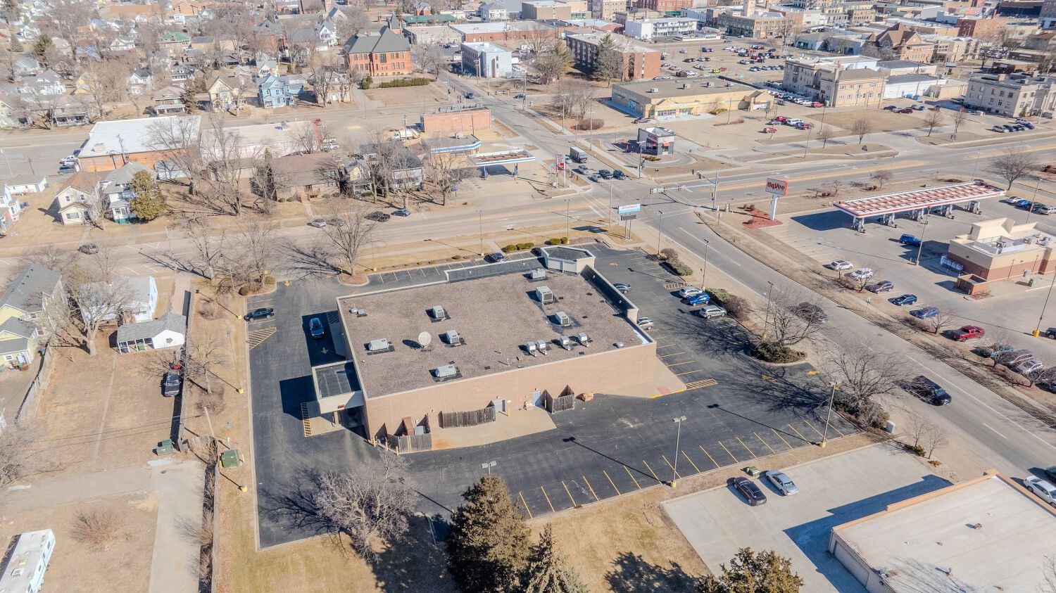 806 S 4th St, Clinton, IA 52732 | Crexi.com