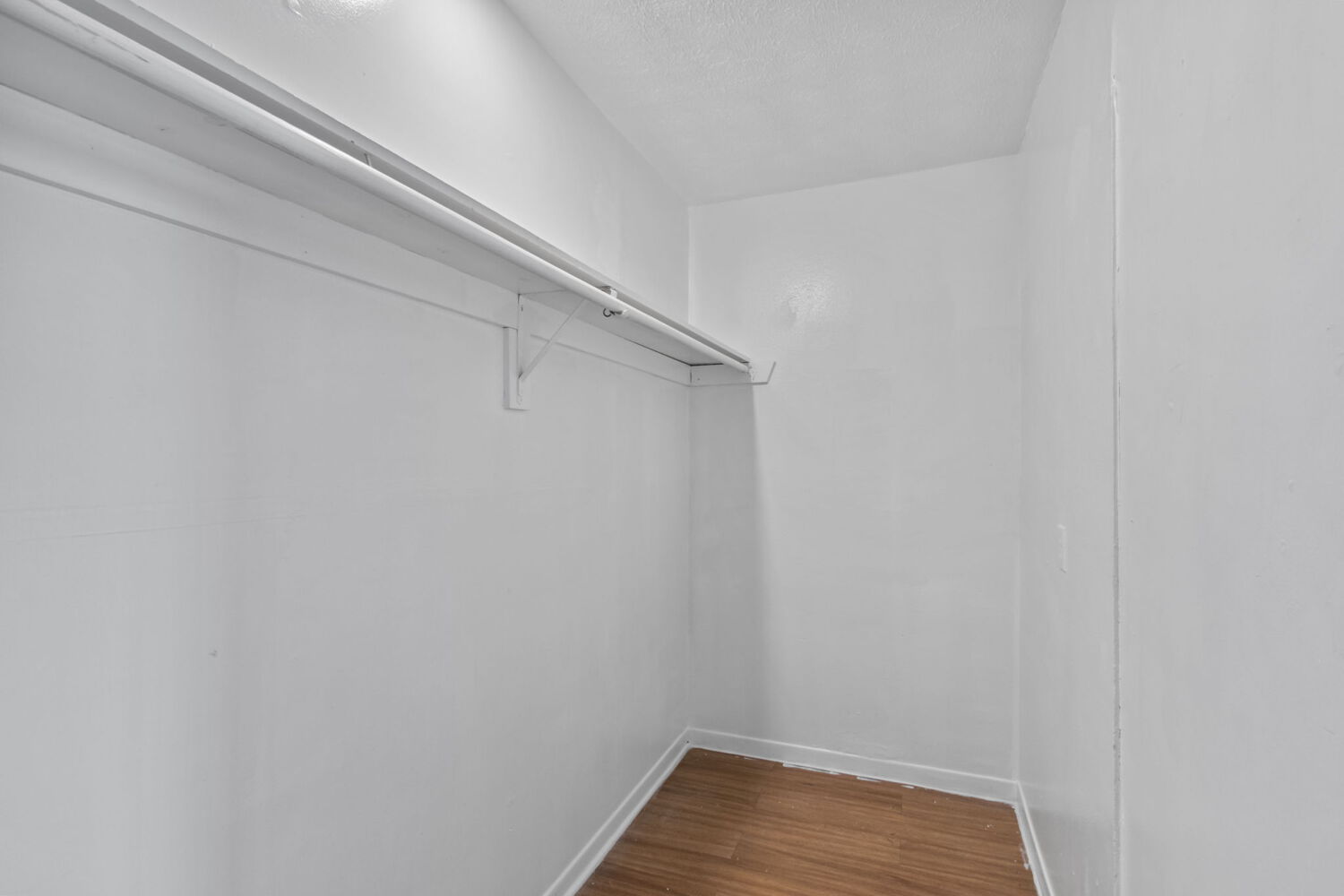 8700 Gulf Fwy, Houston, TX 77017 | Crexi.com