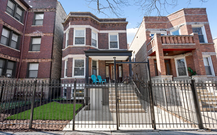 4704 N Troy Street, Chicago, IL 60625 | Crexi.com