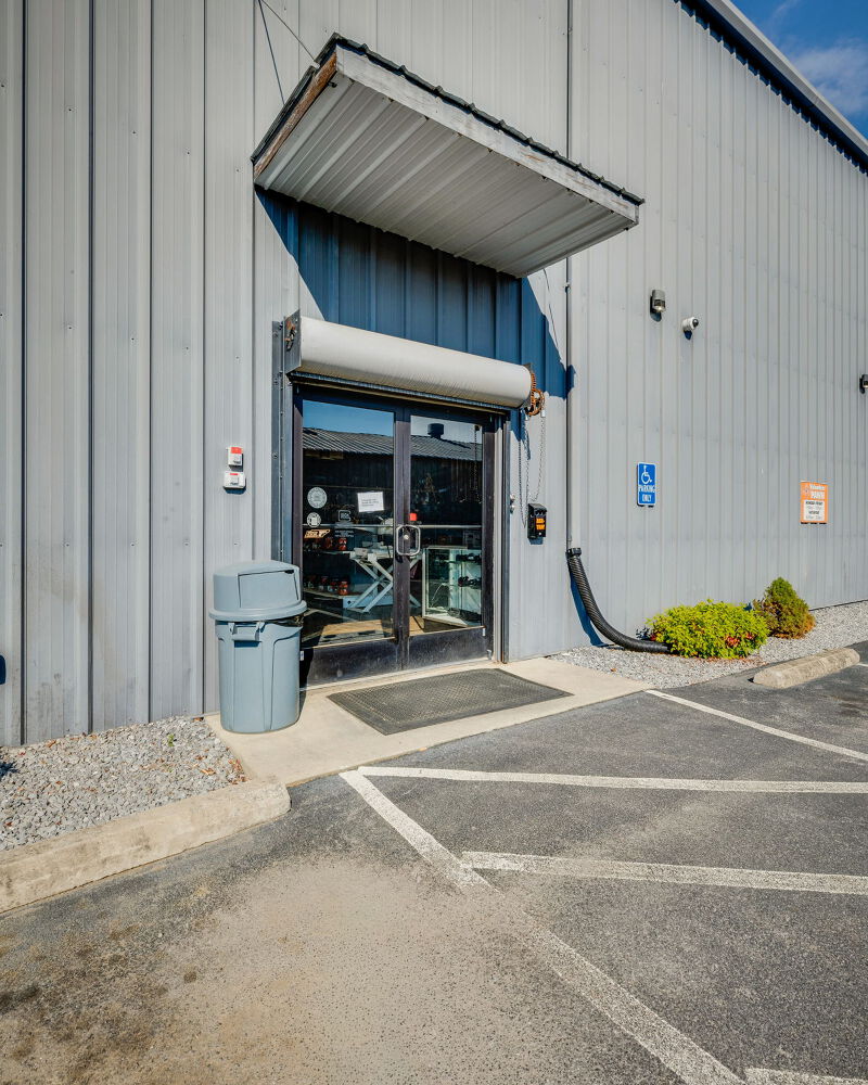 718 W WALNUT ST, JOHNSON CITY, TN 37604-6524 | Crexi.com