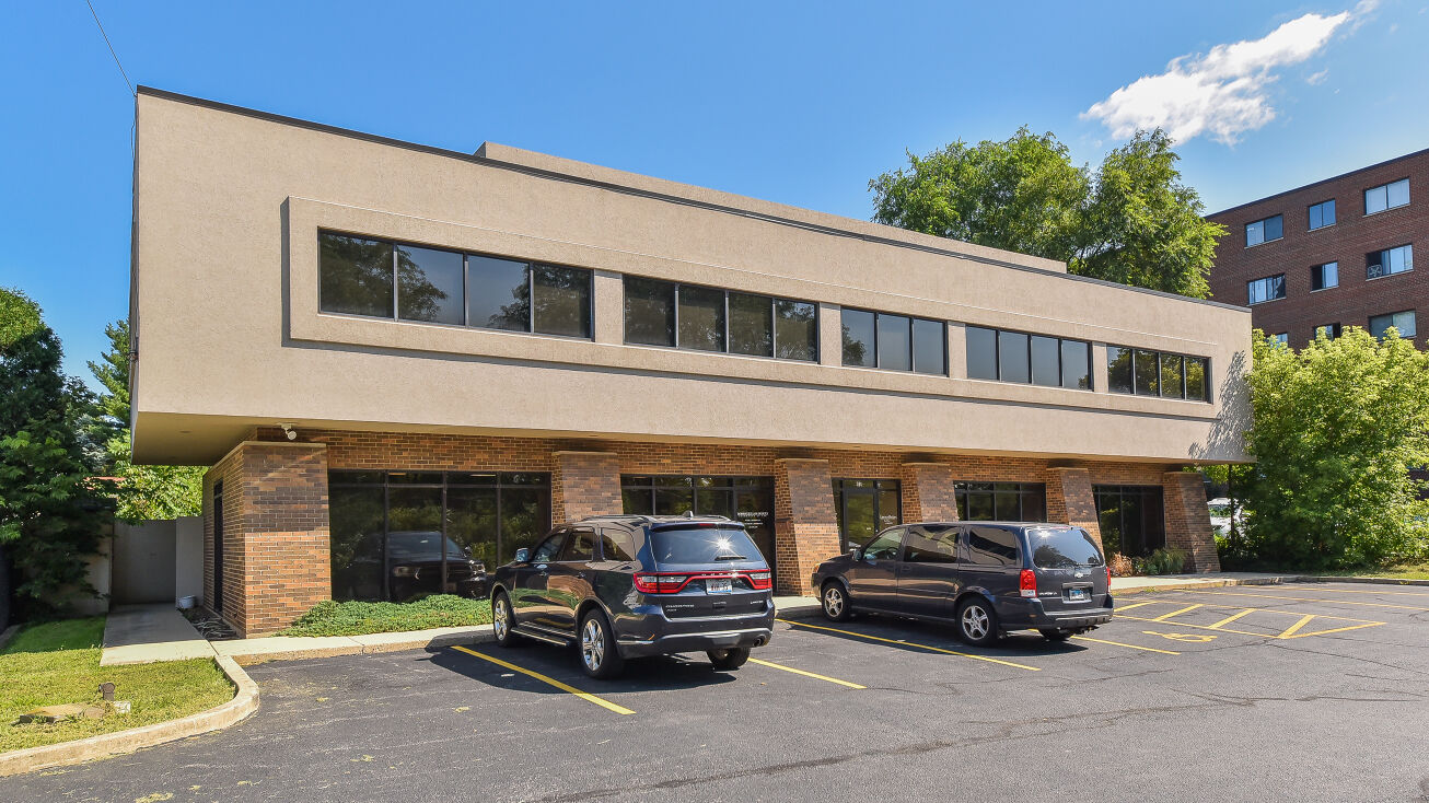 364 Pennsylvania Ave, Glen Ellyn, IL 60137 | Crexi.com