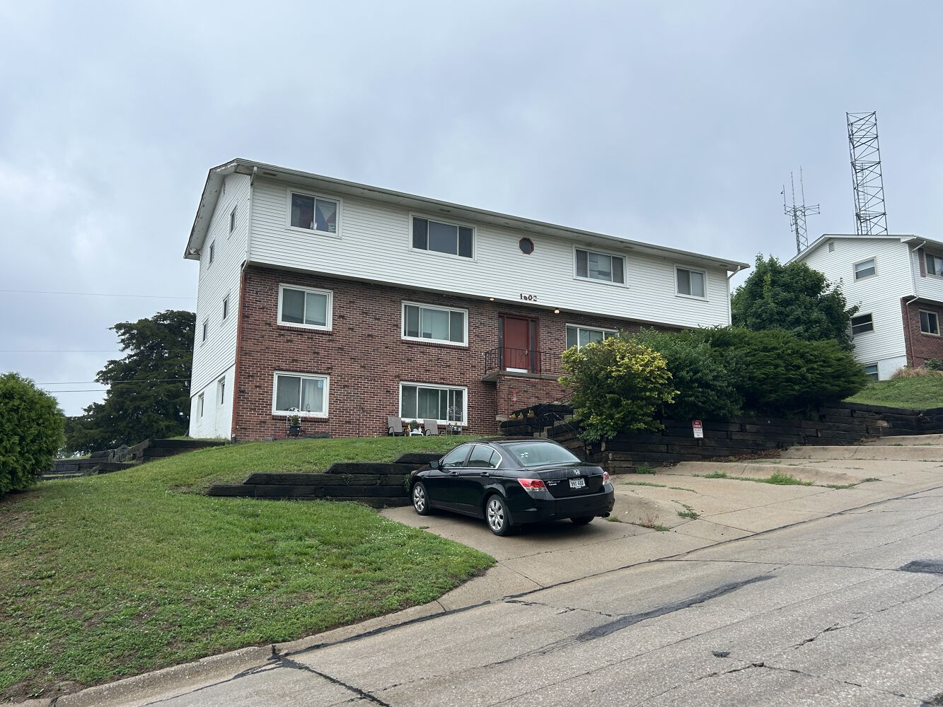 1802, 1804, 1806 Wayne St, Bellevue, NE 68005 | Crexi.com