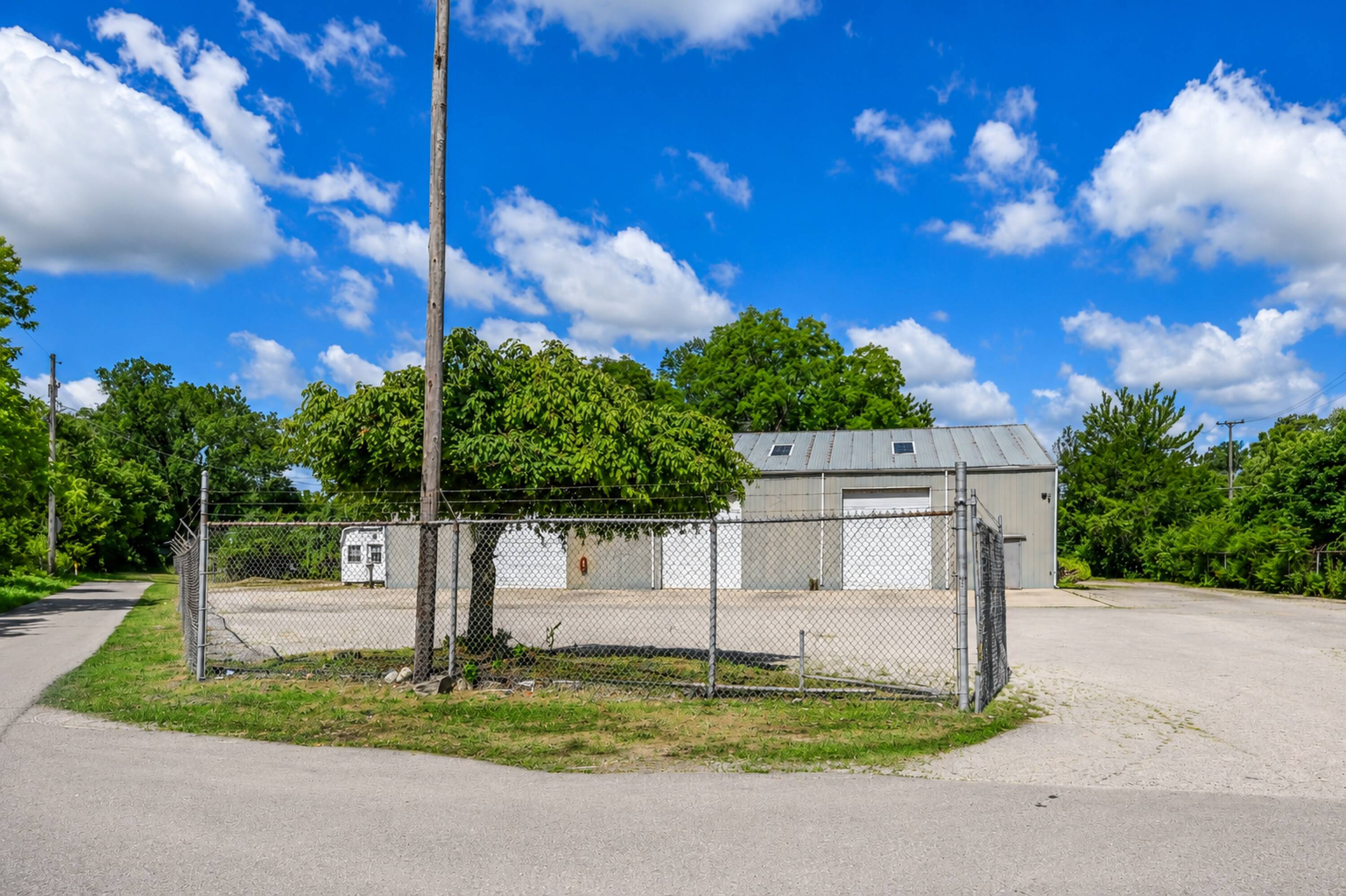 2034 CLEVELAND AVE, SPRINGFIELD, OH 45503-3594 | Crexi.com