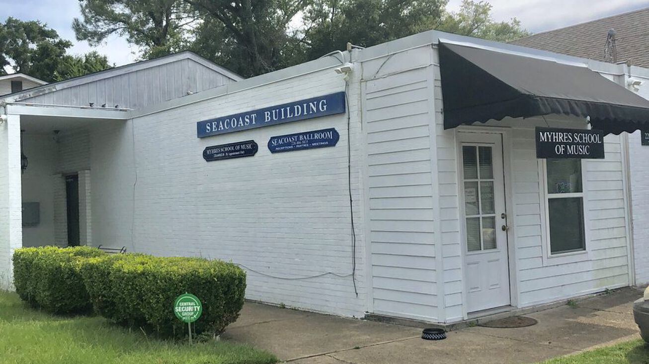 983 Howard Ave, Biloxi, MS 39530 | Crexi.com