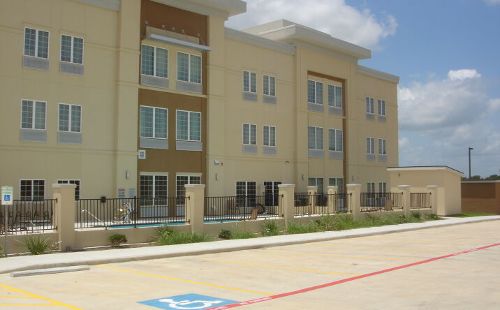 190 US-90, Luling, TX 78648 | Crexi.com