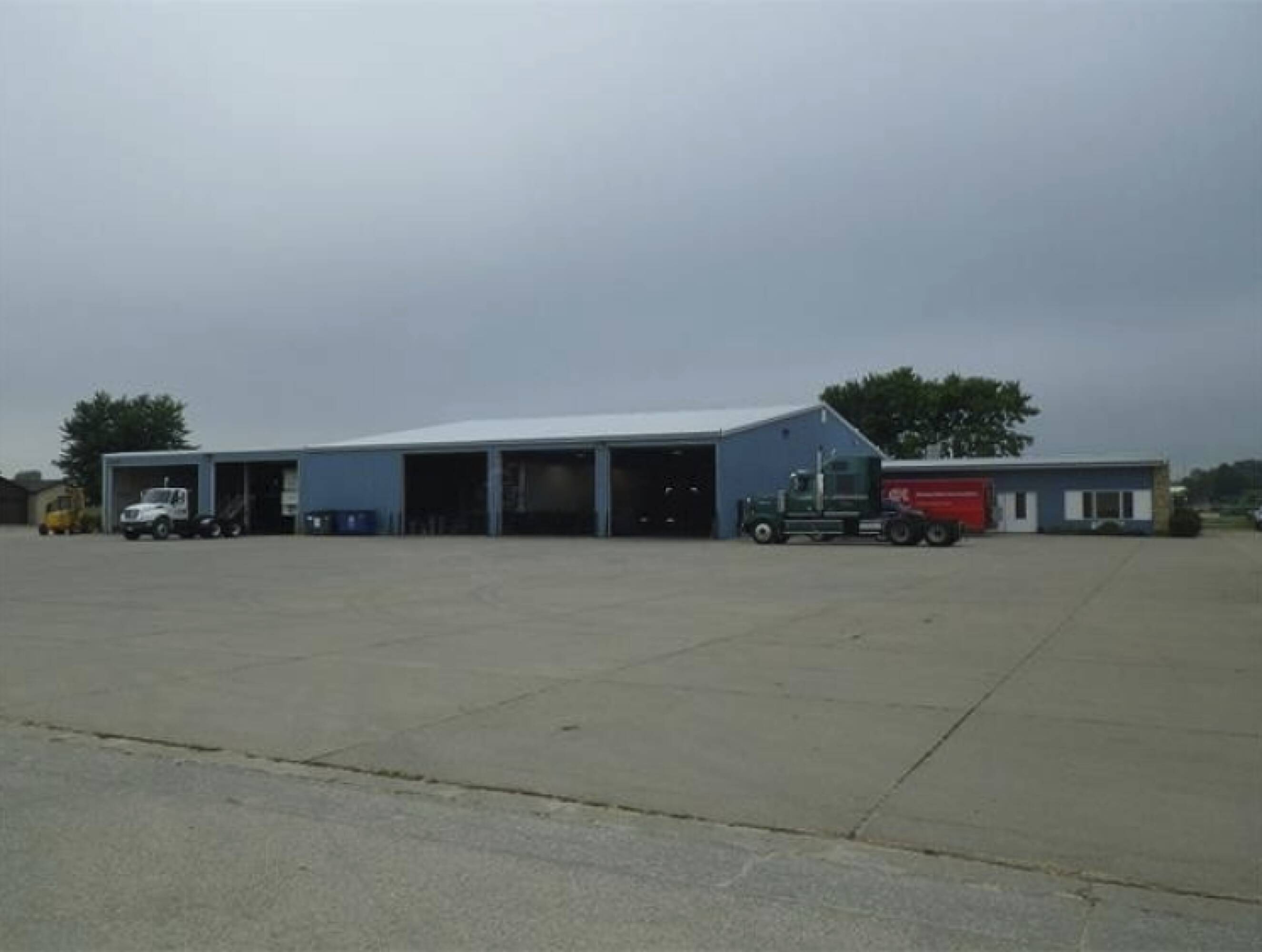 31849 BRIES DR Dyersville IA 52040-7026 APN: 0729151005 | Crexi.com