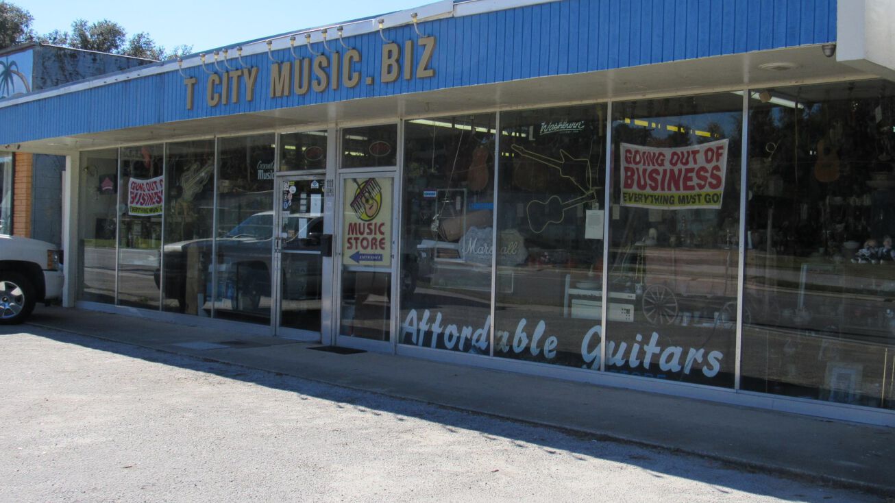 111 N SUMMIT ST, CRESCENT CITY, FL 32112 | Crexi.com