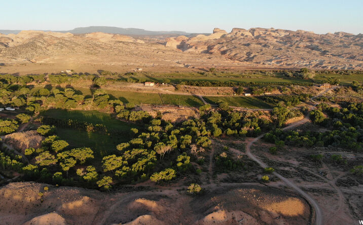 4551 S 600 E Torrey UT 84775 | Crexi.com