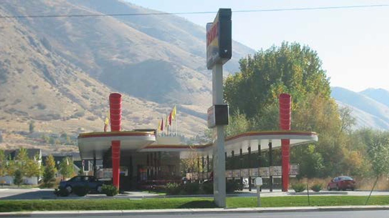 668 North Main Street, Springville, UT 84663 | Crexi.com