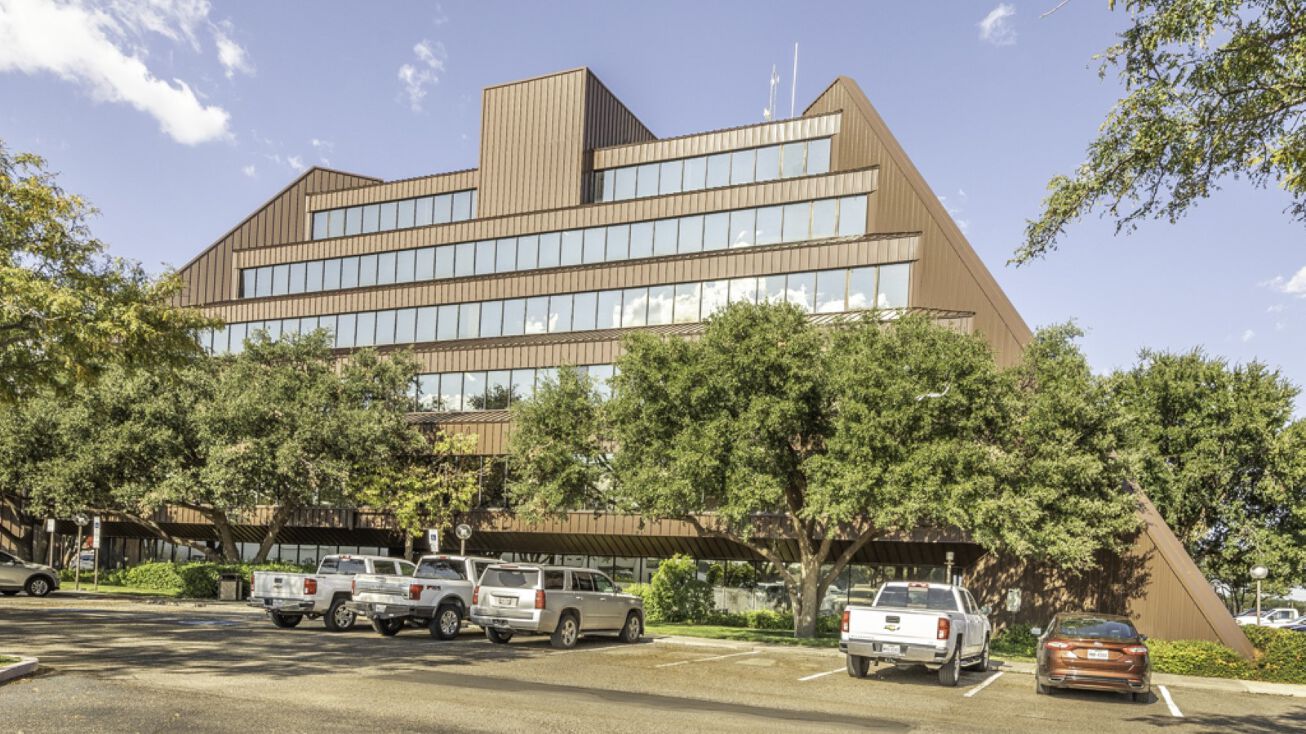 3223 S Loop 289, Lubbock, TX 79423 | Crexi.com