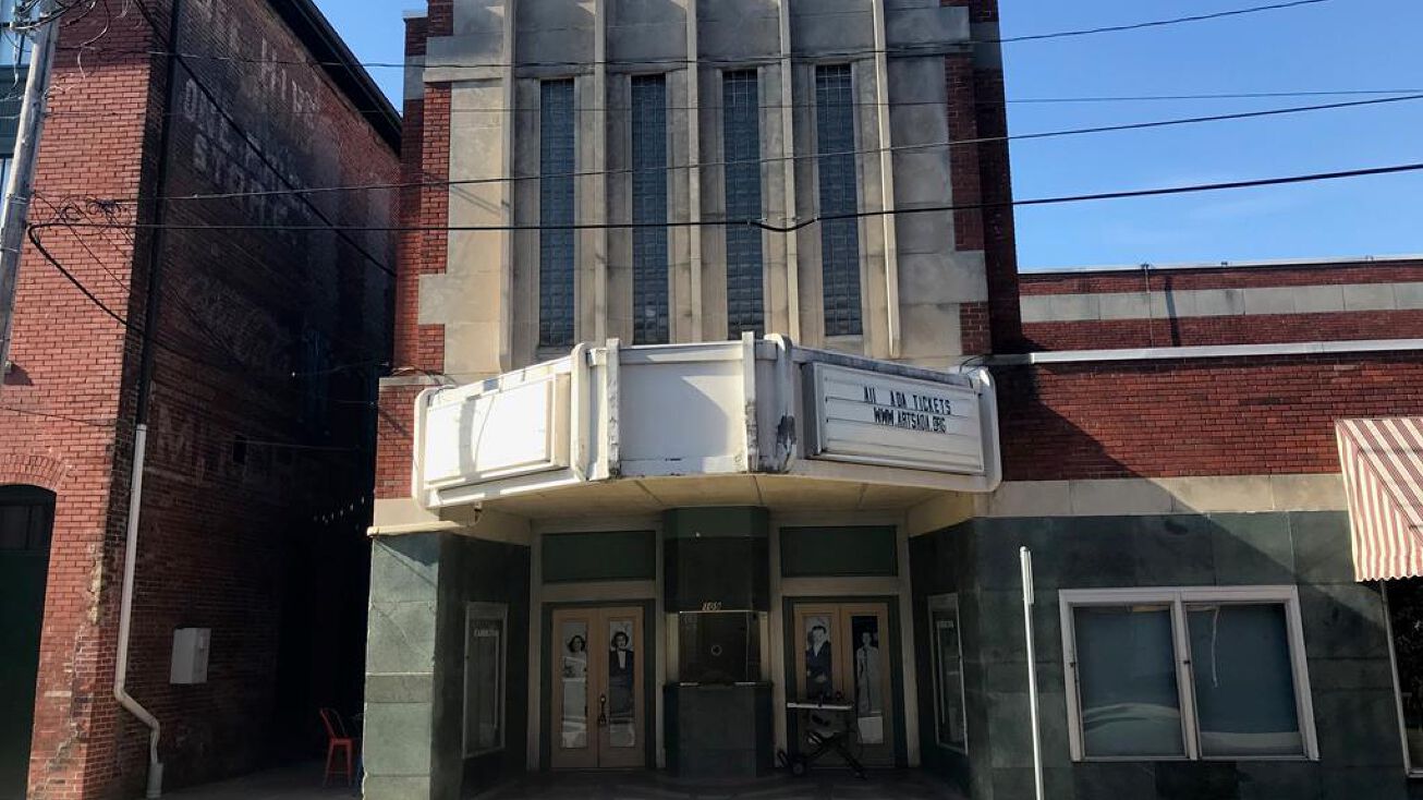 109 N Poindexter Street, Elizabeth City, NC 27909 | Crexi.com