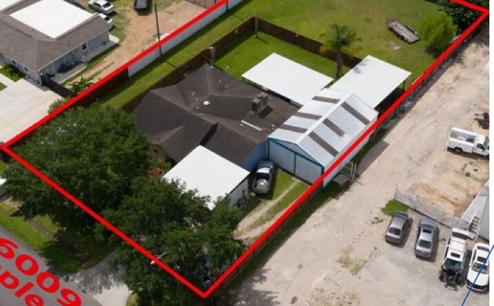 6009 Maple St, Houston, TX 77074 | Crexi.com