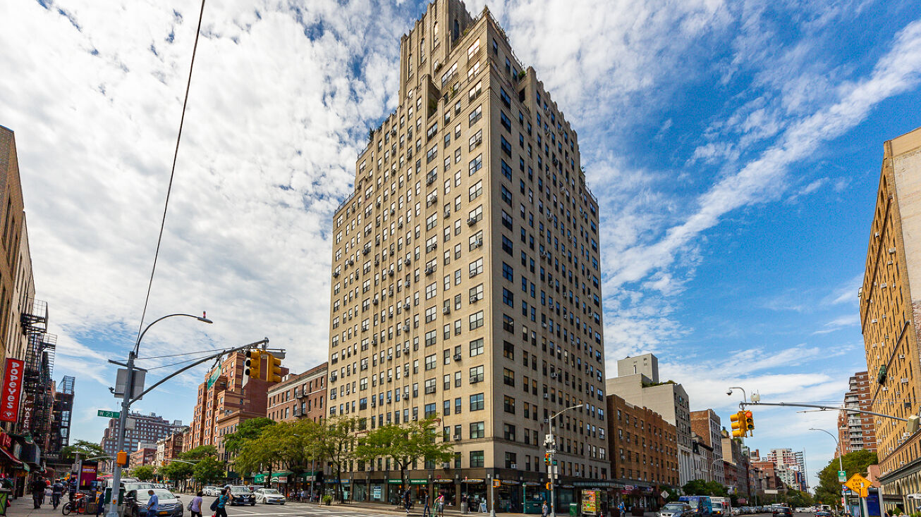300 W 23rd St, New York, NY 10011 - Retail Property for Sale - 300 West ...