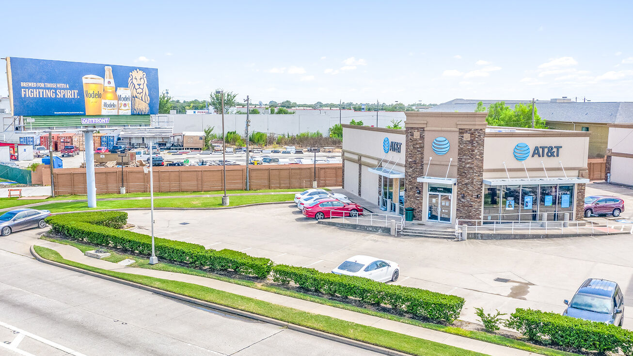 11410 Gulf Fwy, Houston, TX 77034 | Crexi.com