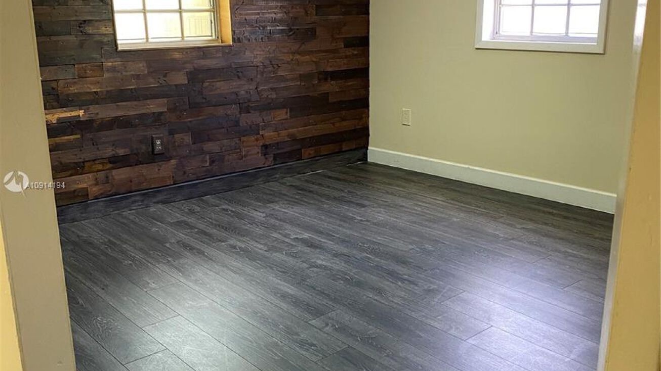 6583 SW 39th Ter, Miami, FL 33155 | Crexi.com