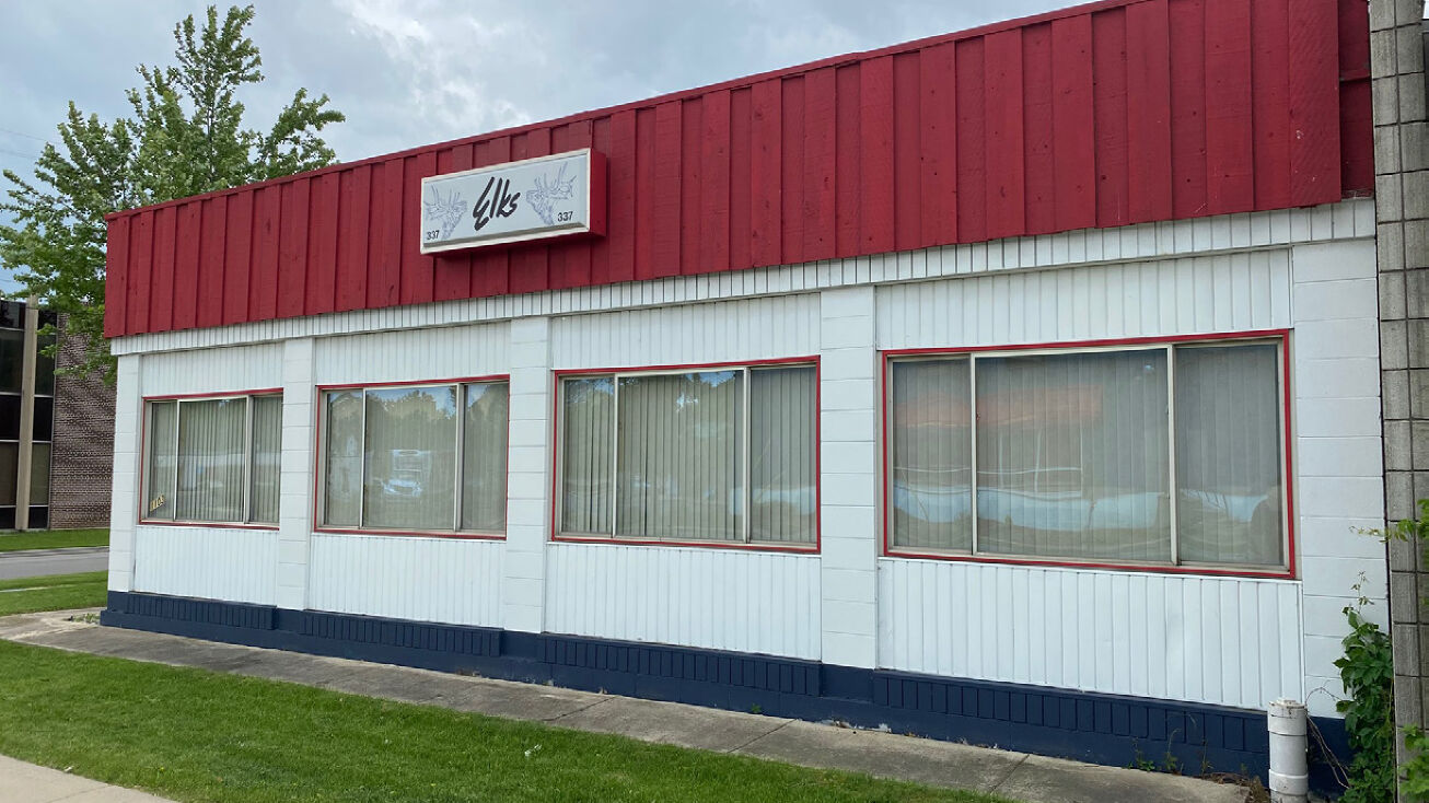 1103 W College Ave, Appleton, WI 54914 | Crexi.com