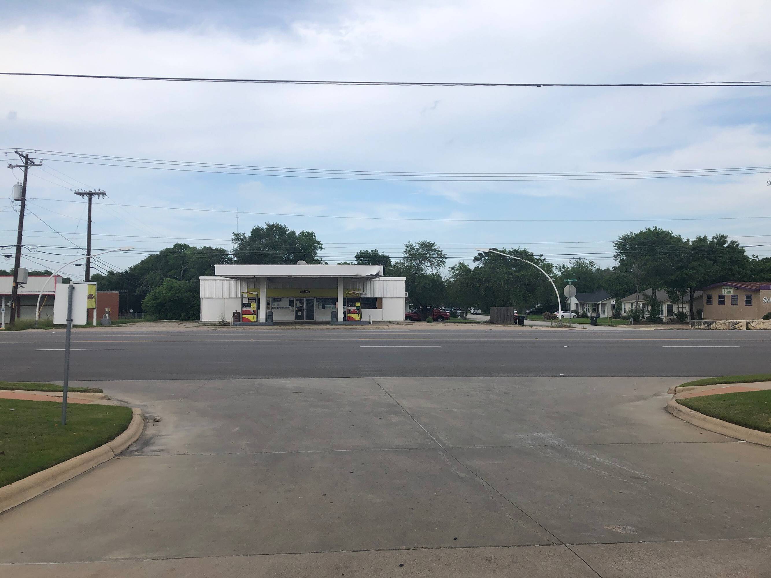 3611 S TEXAS AVE Bryan TX 77802-3751 APN: 33976 | Crexi.com