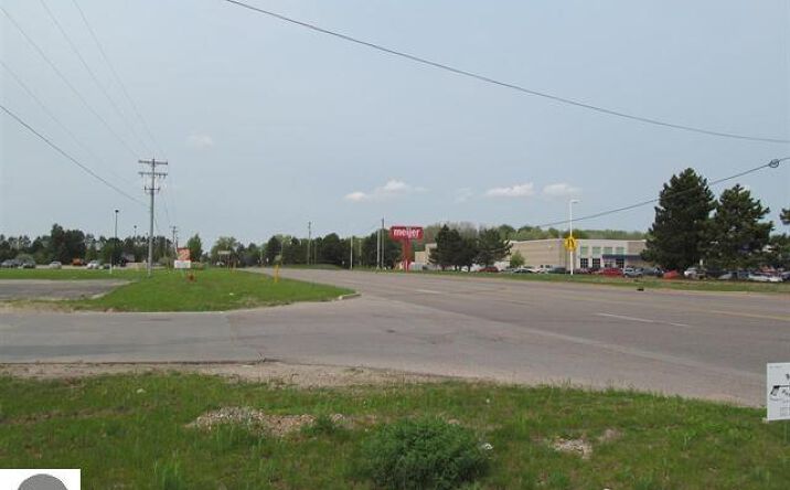 S Mackinaw Trail, Cadillac, MI 49601 | Crexi.com