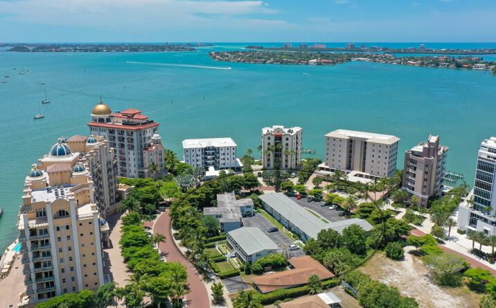 325 Golden Gate Point, Sarasota, FL 34236 | Crexi.com