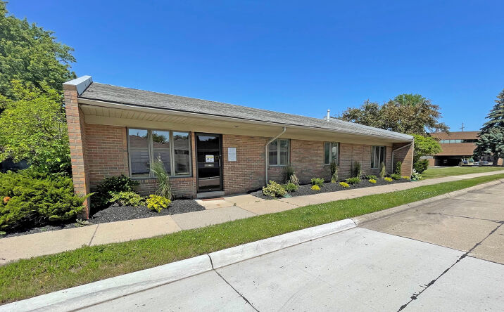 24053 Jefferson Ave, Saint Clair Shores, MI 48080 | Crexi.com