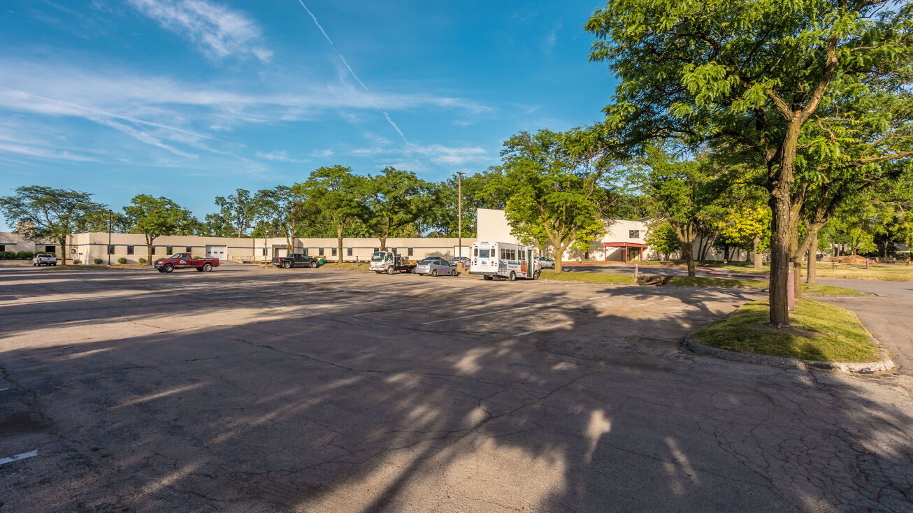 2425 Hubbell Ave, Des Moines, IA 50317 - Industrial Property for Sale ...