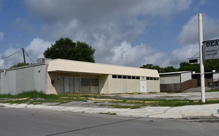 601 Toepperwein, Converse, TX 78109 | Crexi.com