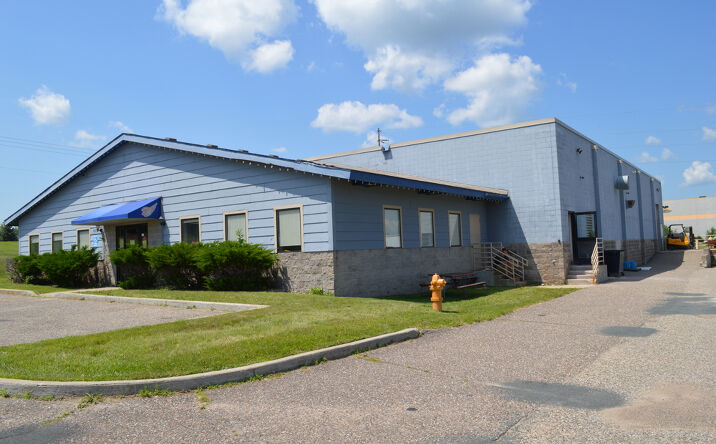 4909 MOUNDVIEW DR Red Wing MN 55066-1107 APN: 559020080 | Crexi.com