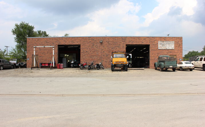 320 NE Industrial Dr, Aurora, IL 60505 | Crexi.com