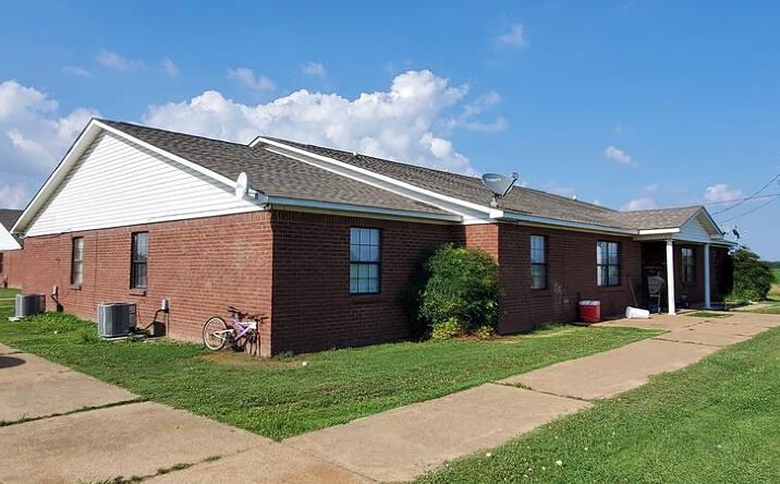 230 Dunson St, Crowder, MS 38622 - Multifamily Property for Sale