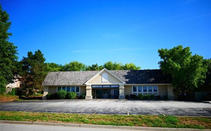 11728 Quivira Rd, Overland Park, KS 66210 | Crexi.com