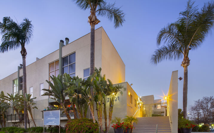 21021 Vanowen St, Los Angeles, CA 91303 | Crexi.com
