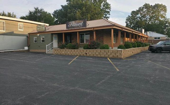 3010 Court St, Pekin, IL 61554 - Retail Property for Sale - 3010 Court ...