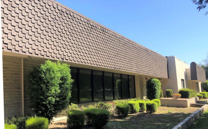 650 HOWE AVE STE 200 Sacramento CA 95825-4732 APN: 29400600010002 ...