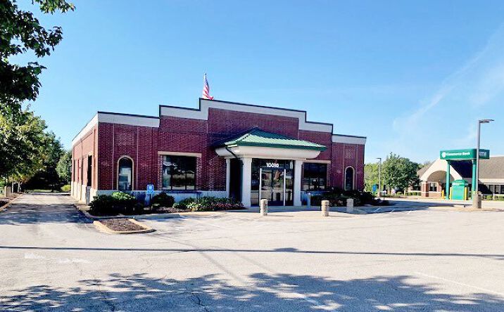 10010 WATSON RD Saint Louis MO 63126 APN: 25M220670 | Crexi.com