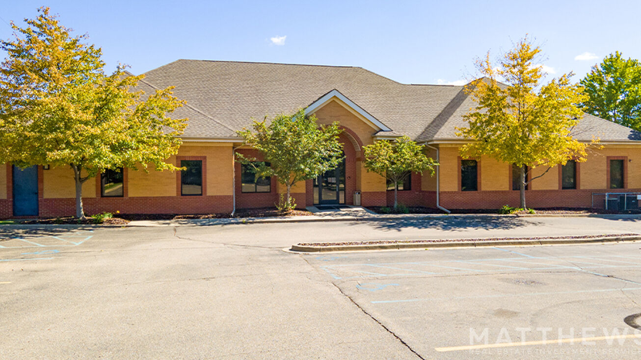 Pictures of Office property located at 21635 Ryan Rd, Warren, MI 48091 ...