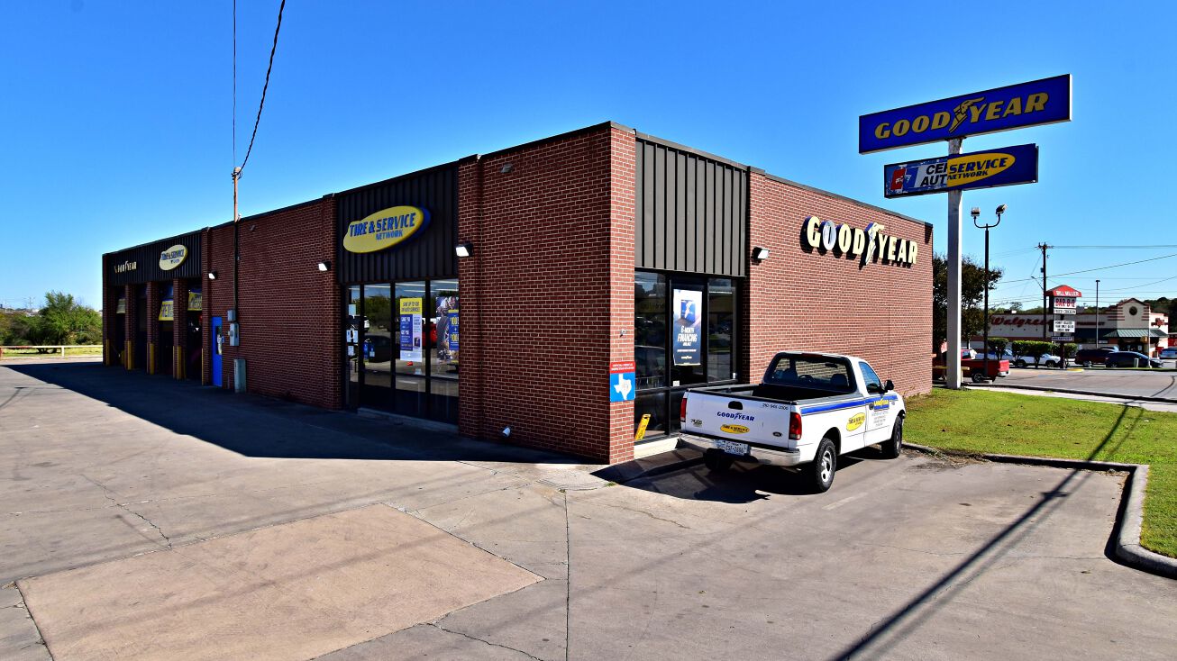 10684 Toepperwein Rd, San Antonio, TX 78109 | Crexi.com