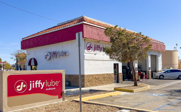 Mitchell Glasson - Matthews | Crexi