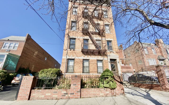 24-14 21st St, Queens, NY 11102 | Crexi.com