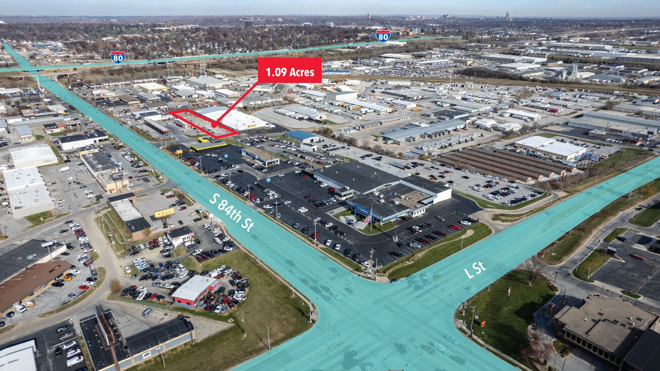 8220 J St, Omaha, NE 68127 | Crexi.com