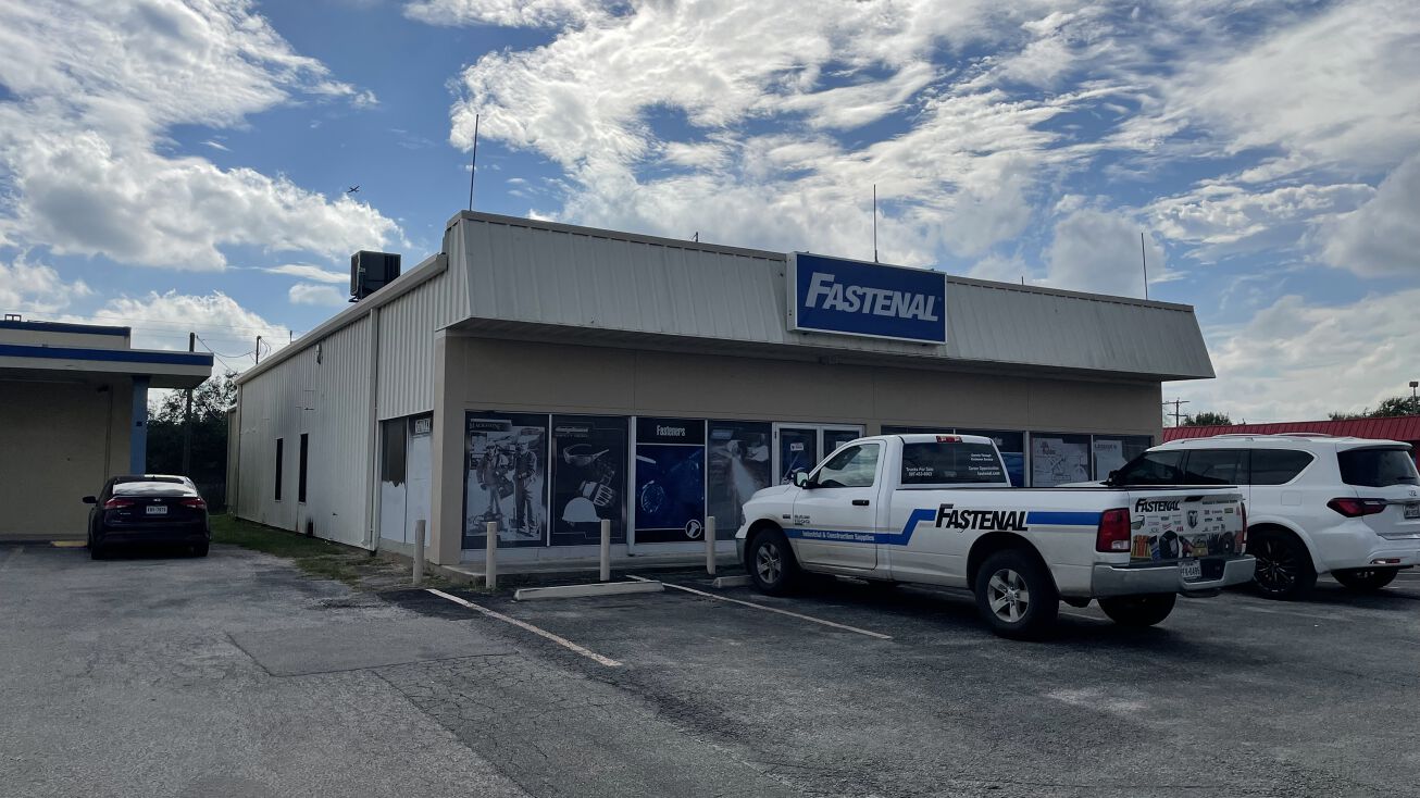 1917 Pat Booker Rd, Universal City, TX 78148 | Crexi.com