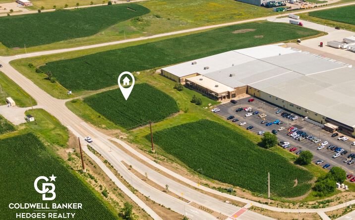1175 Tower Terrace Rd, Hiawatha, IA 52233 | Crexi.com