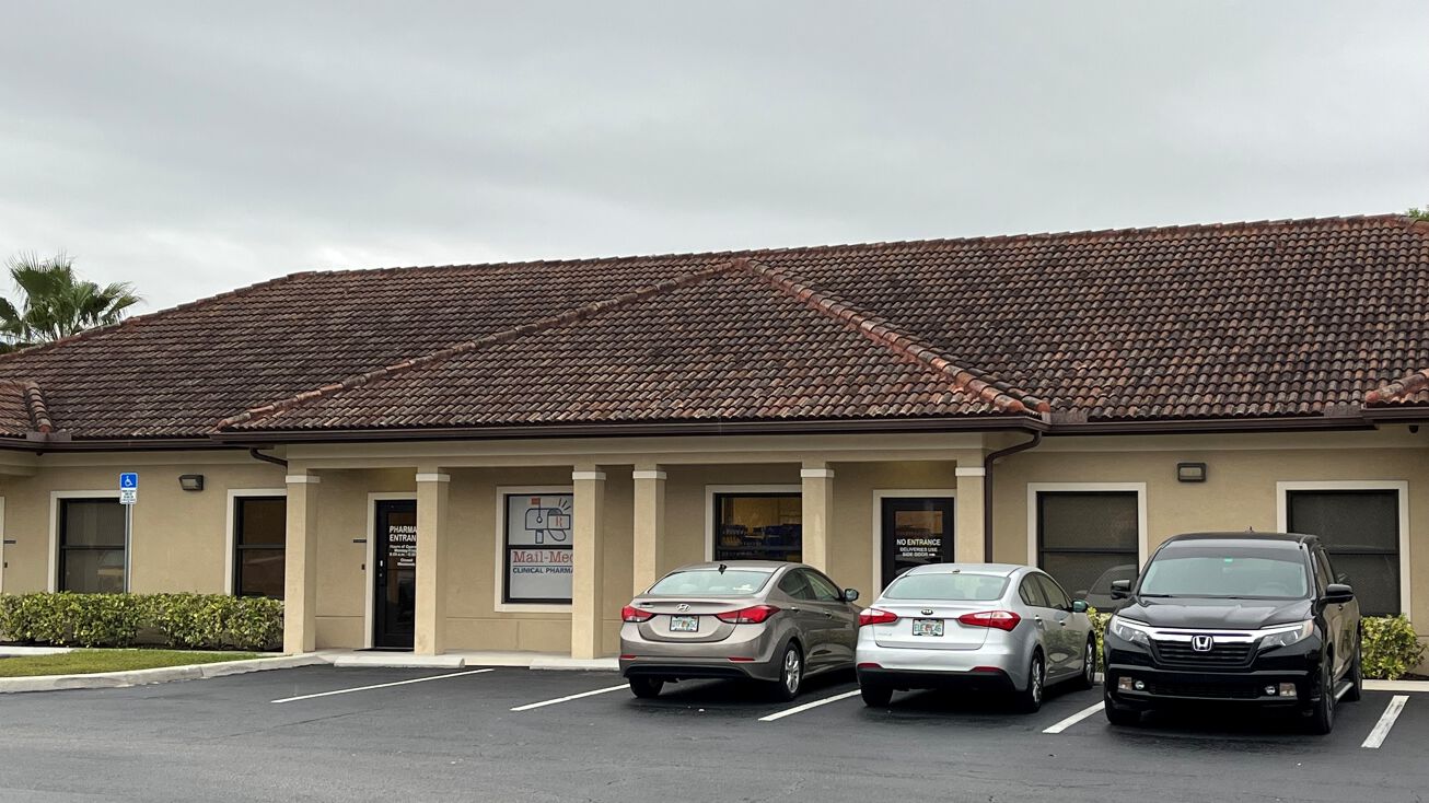 2692 Oak Ridge Ct, Fort Myers, FL 33901 | Crexi.com