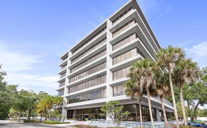 850 E ALTAMONTE DR Altamonte Springs FL 32701-5002 APN ...