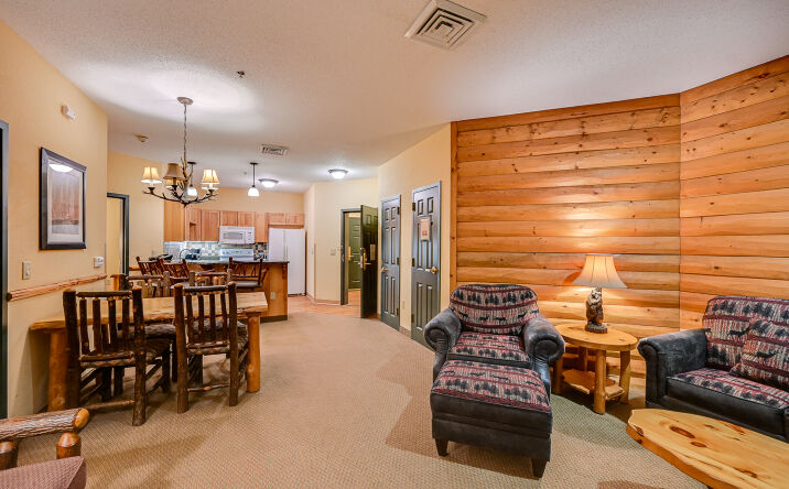 1400 GREAT WOLF DR # 3313 Baraboo WI 53913-9694 APN: 146-1557-00000 ...