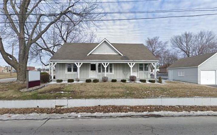 905 SW Walnut Street, Blue Springs, MO 64015 | Crexi.com