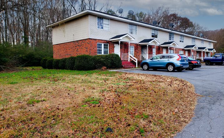 2754 Dug Gap Rd, Dalton, GA 30720 - Multifamily Property for Sale