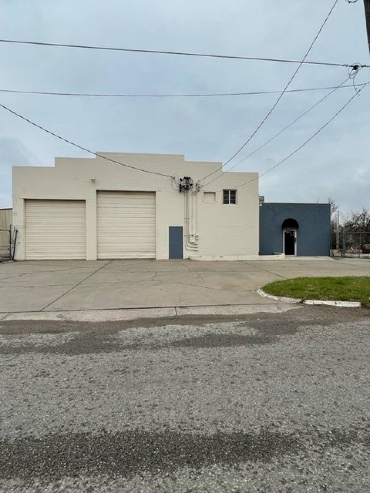 2228 S SANTA FE AVE Oklahoma City OK 73109-6038 APN: R095812700 | Crexi.com