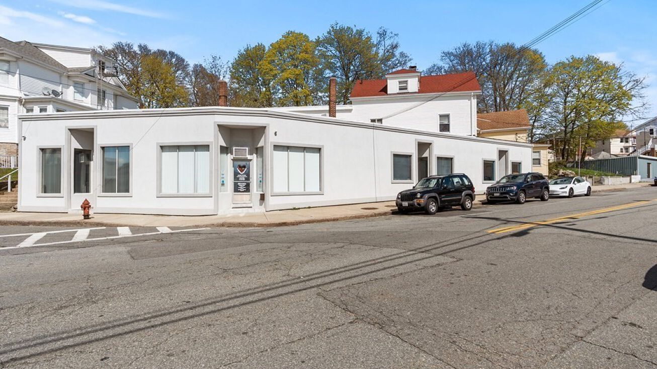1792 Pleasant Street, Fall River, MA 02723 | Crexi.com
